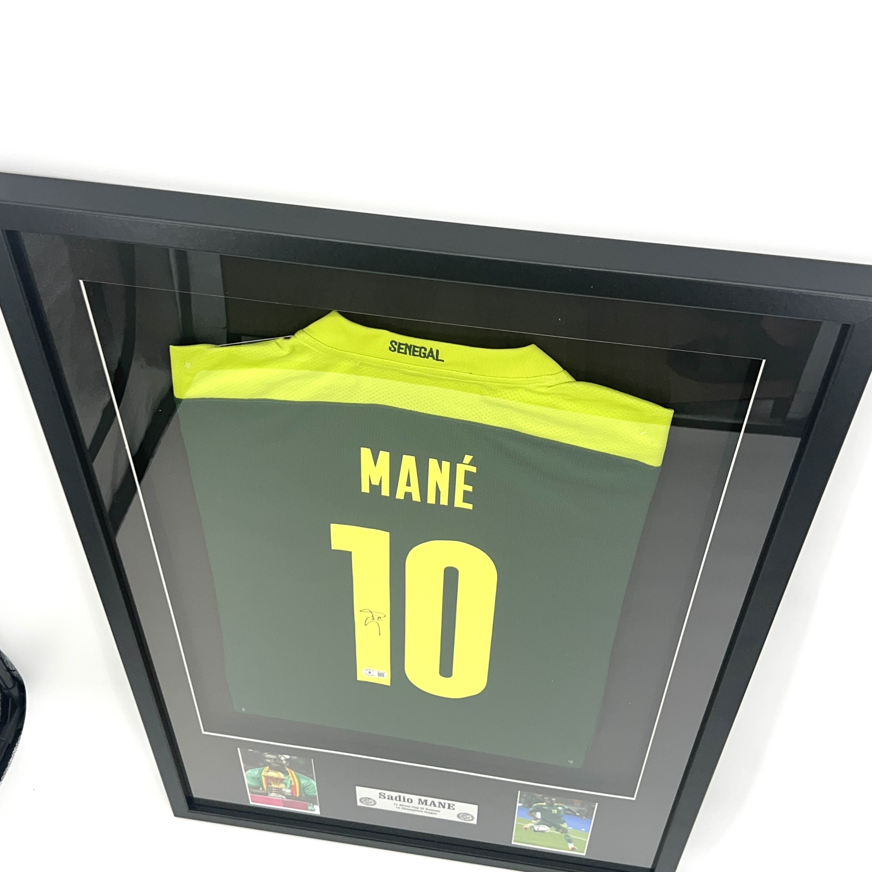 Sadio Mané Senegal 2020/21 Signed and Framed Shirt - CharityStars