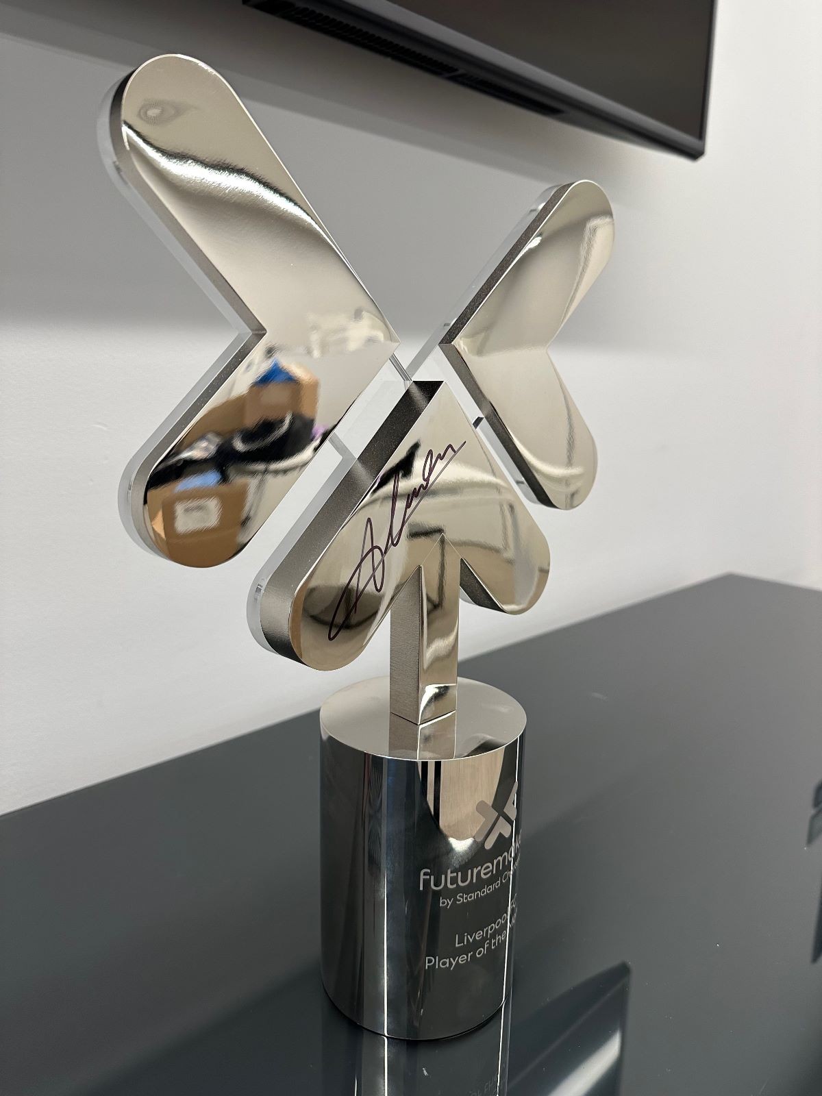 Alisson Becker's October LFC Player of the Month Trophy - CharityStars