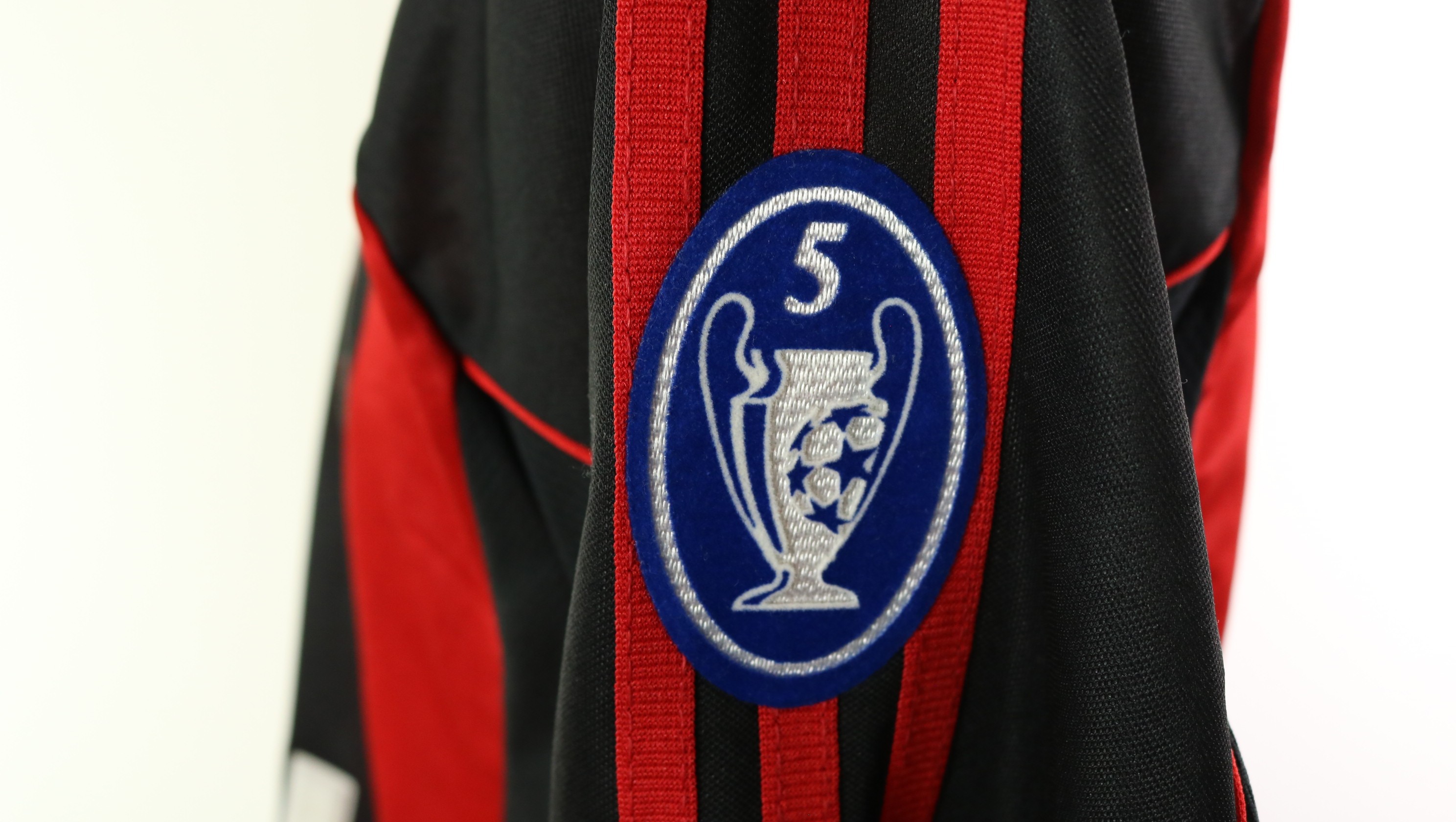 Maglia Authentic Maldini Milan, 2000/01 - Autografata - CharityStars